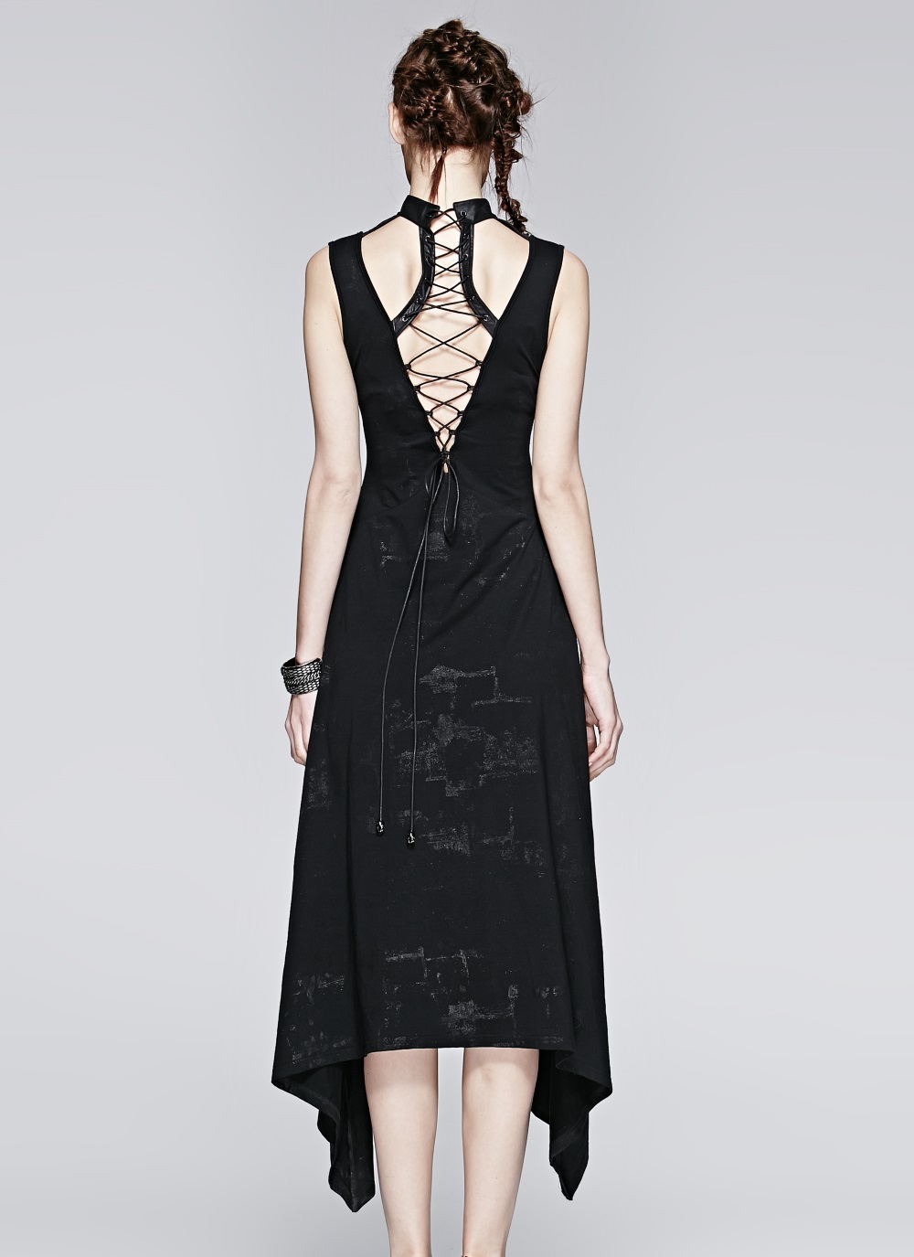 Longue robe gothique noire avec tour de cou PUNK RAVE