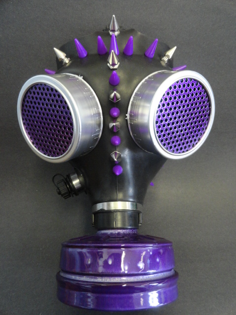 Masque à gaz cyber-goth violet et alu anodisé